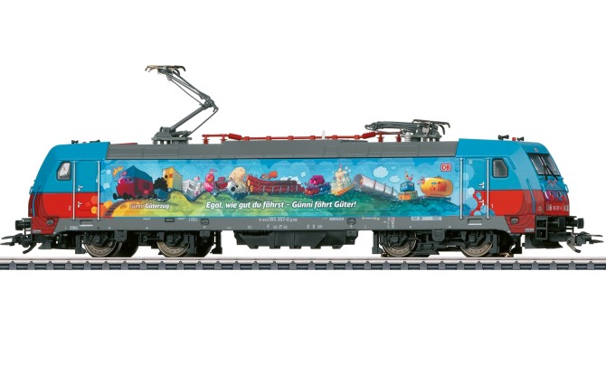 Das obere Bild zeigt das Handmuster des MINITRIX Modells.